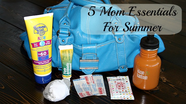 5 Mom Summer Essentials for Your Purse - Workout with Salma
